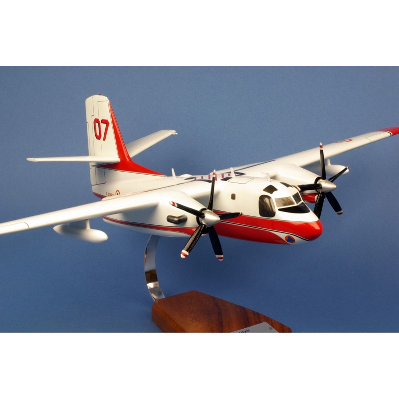Grumman Tracker S-2T Turbo Firecat Sécutité Civile - maquette modèle ...