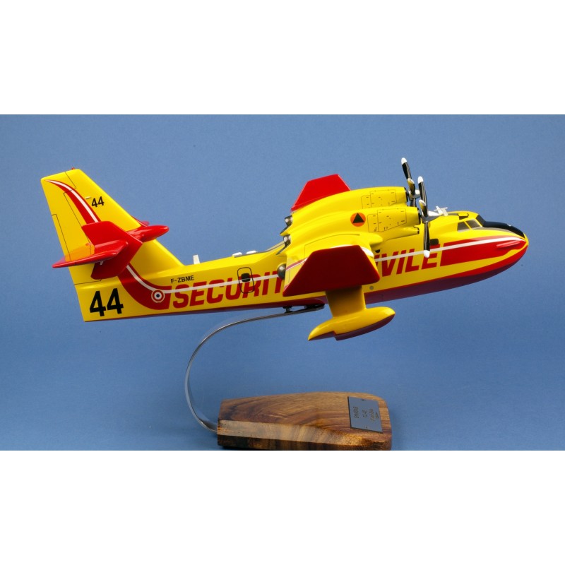 Canadair CL-415 - large size model, hand painted decoration - AERO-PASSION