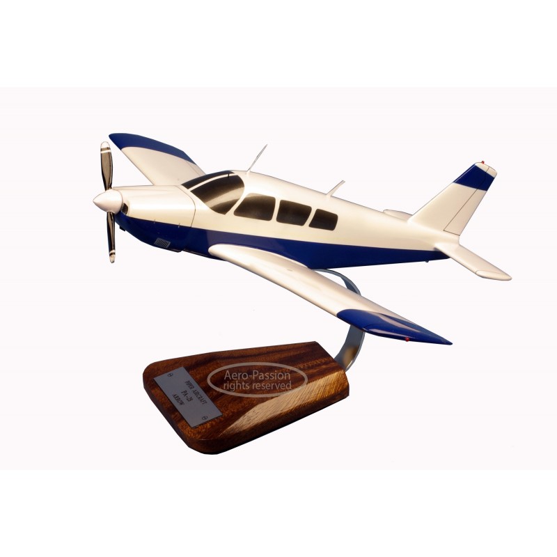 Piper PA-28 Arrow - maquette modèle réduit de grande taille, décoration ...