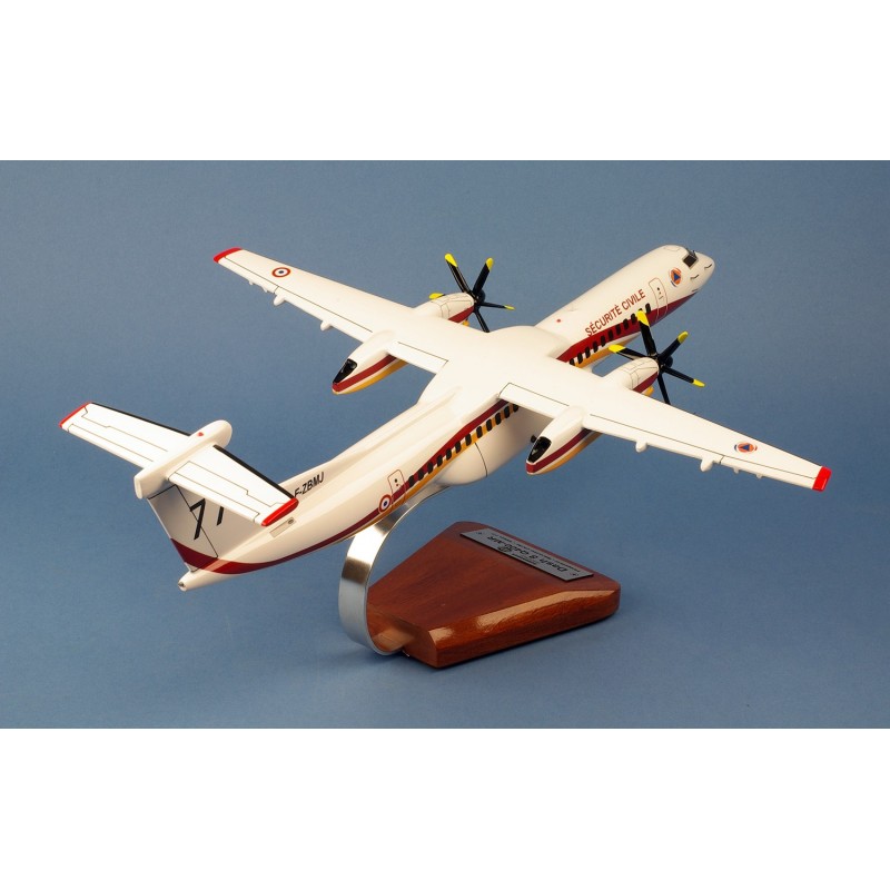 Dash 8-Q400MR - F-ZBMJ n°77 - maquette modèle réduit de grande taille ...